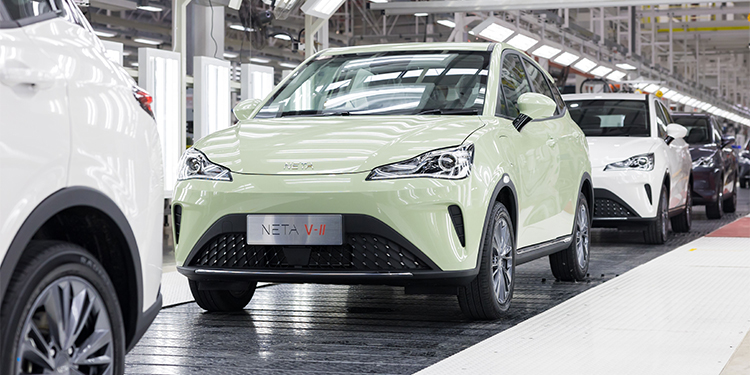 NETA เริ่มผลิตรถยนต์เพื่อตลาดเมืองไทยแล้ว ประเดิมผลิตรุ่นแรก NETA V-II ...